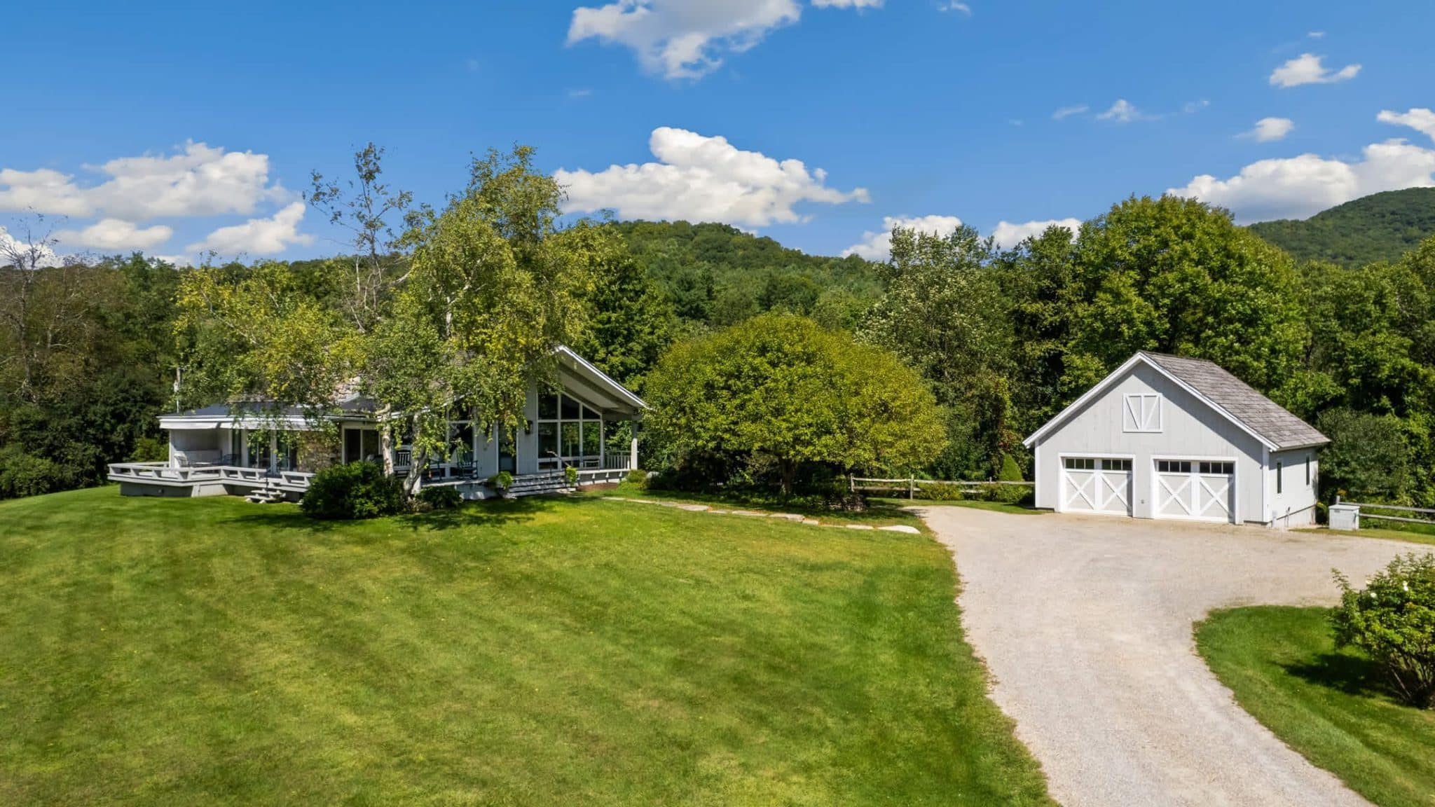 Vacation Rentals at Stratton & Manchester – Meadow Homes