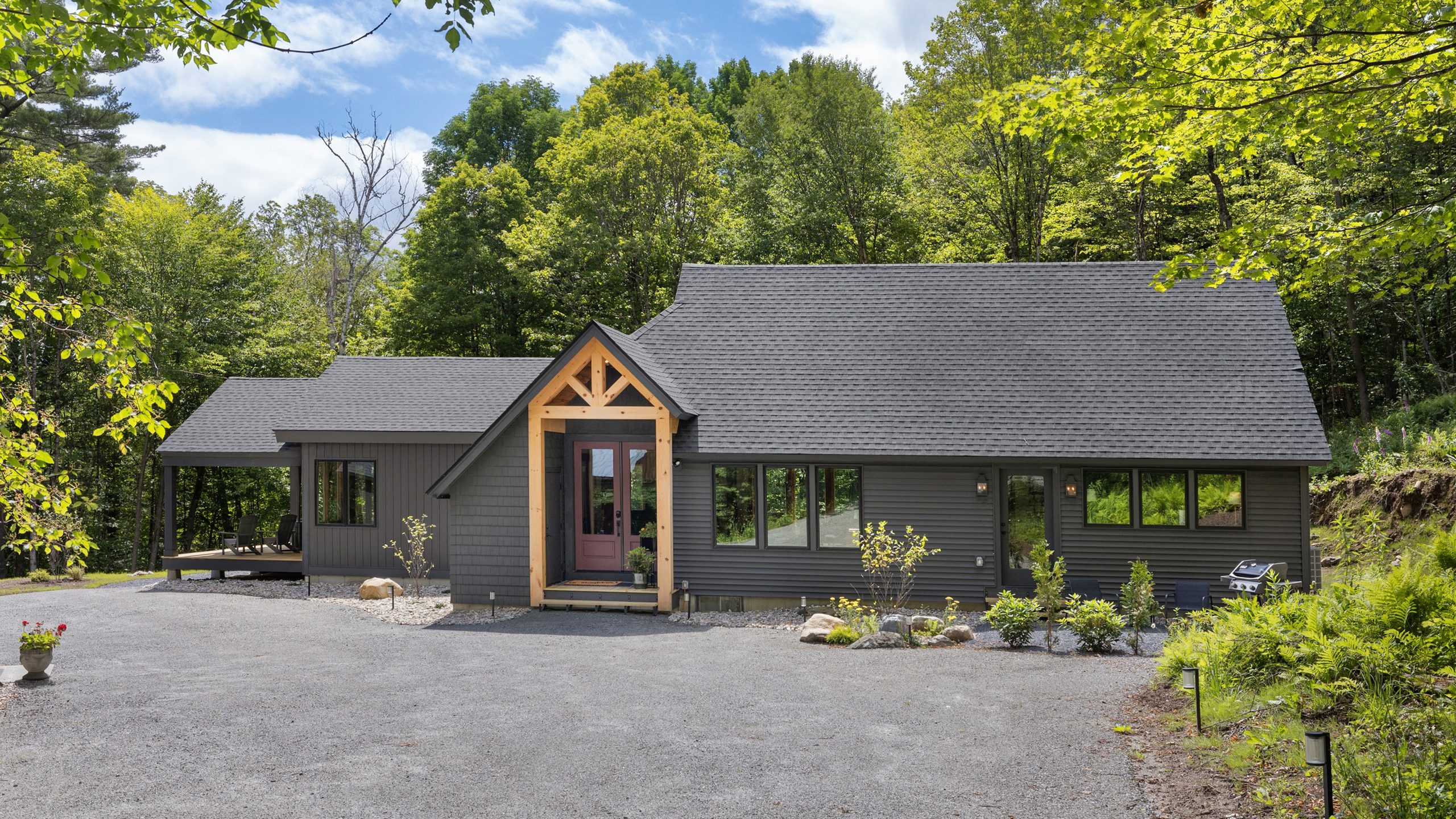 Vacation Rentals at Stratton & Manchester – Meadow Homes